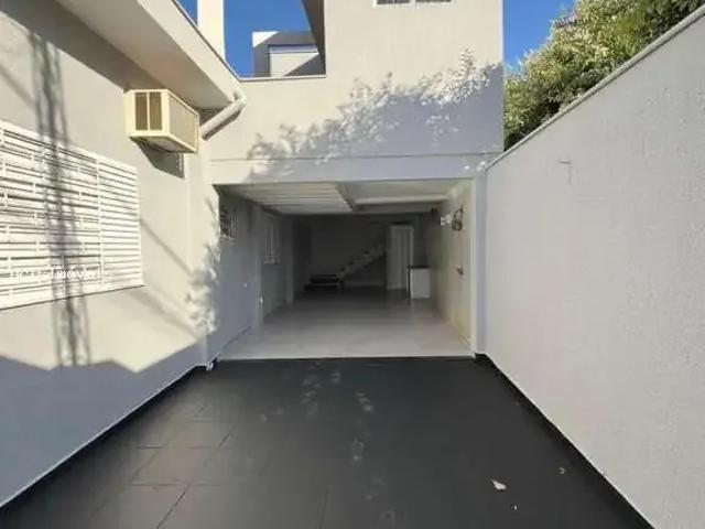 Casa / Sobrado para Venda em Araçatuba/SP Jardim Sumaré 4 Quartos