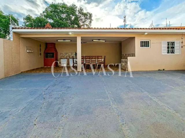 Casa / Sobrado para Venda em Araçatuba/SP Novo Paraíso 3 Quartos