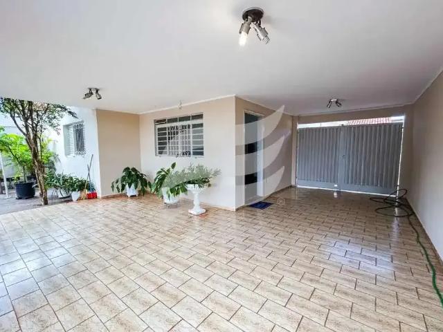 Casa / Sobrado para Venda em Araçatuba/SP Planalto 3 Quartos
