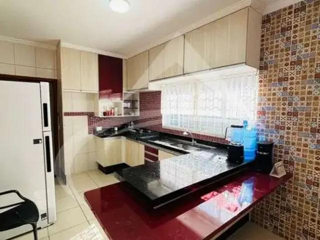 Casa / Sobrado para Venda em Araçatuba/SP Planalto 3 Quartos