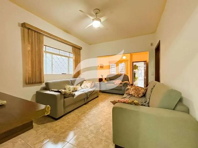 Casa / Sobrado para Venda em Araçatuba/SP Presidente 3 Quartos