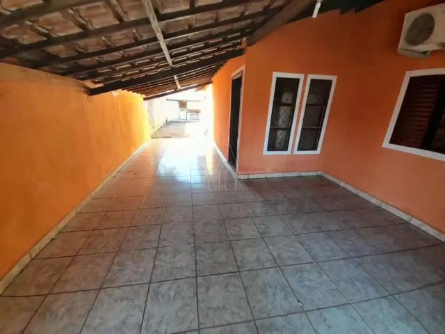 Casa / Sobrado para Venda em Araçatuba/SP Primavera 3 Quartos