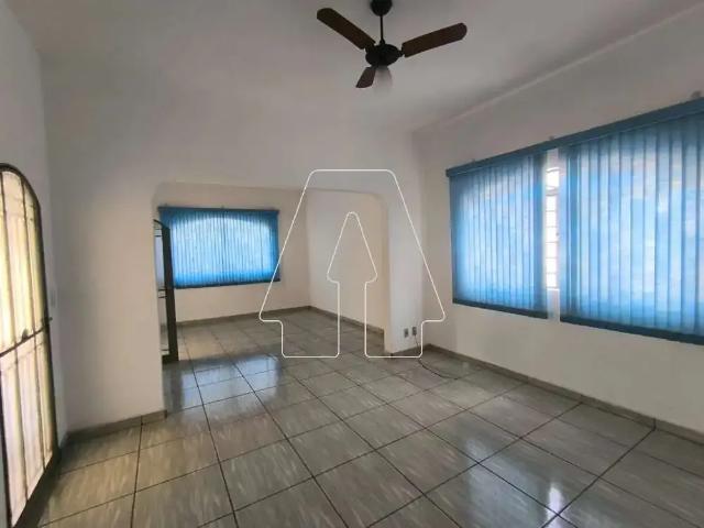 Casa / Sobrado para Venda em Araçatuba/SP São João 5 Quartos