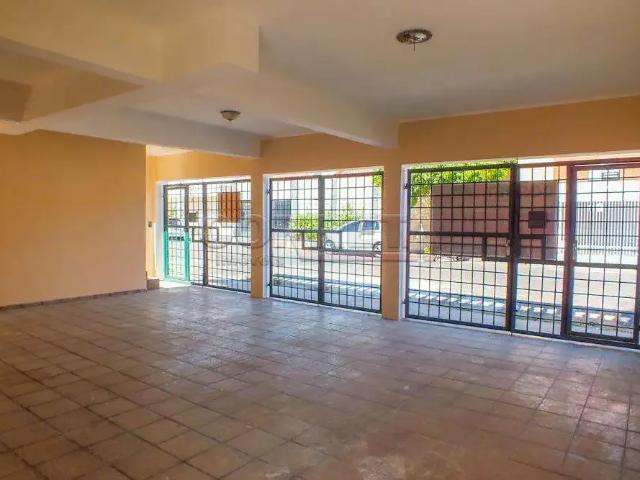 Casa / Sobrado para Venda em Araçatuba/SP São João 6 Quartos