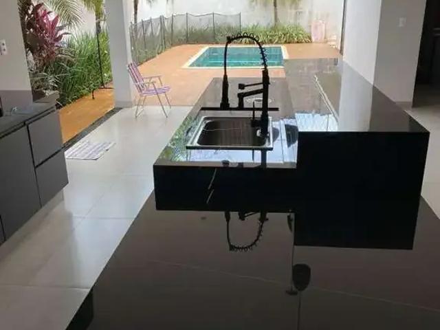 Casa / Sobrado para Venda em Araçatuba/SP Santa Luzia 3 Quartos