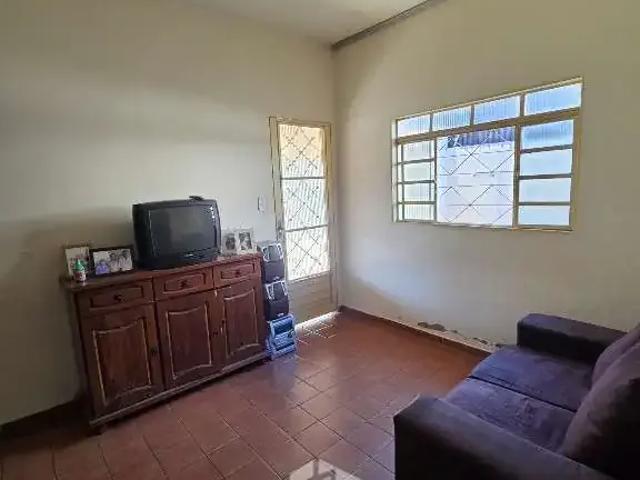 Casa / Sobrado para Venda em Araçatuba/SP Santana 3 Quartos