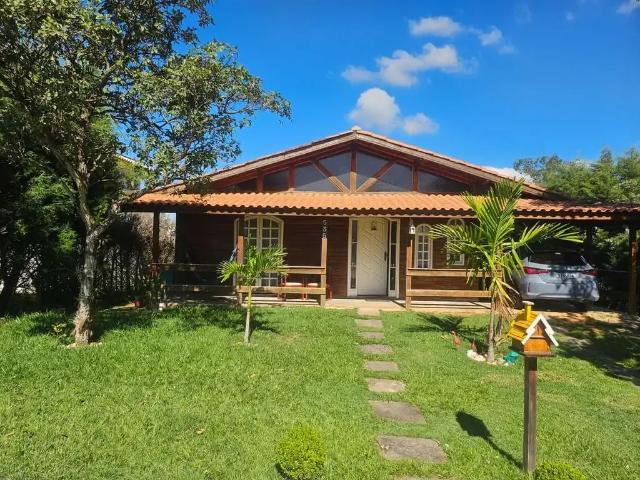 Casa / Sobrado para Venda em Araçoiaba da Serra/SP Centro 4 Quartos