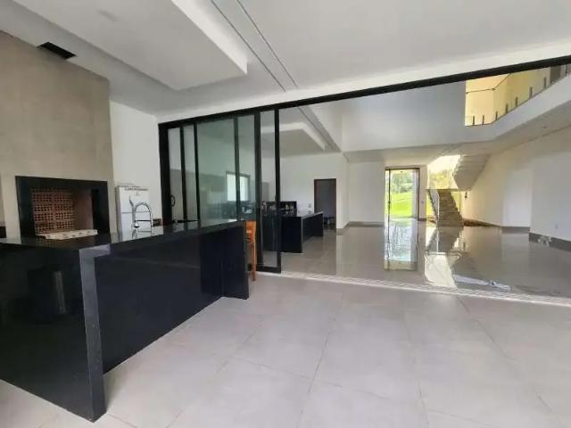 Casa / Sobrado para Venda em Araçoiaba da Serra/SP Condomínio Village Ipanema 4 Quartos
