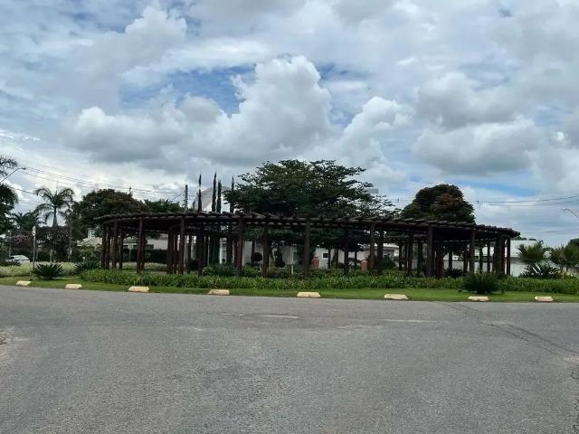 Casa / Sobrado para Venda em Araçoiaba da Serra/SP Lago Azul 3 Quartos
