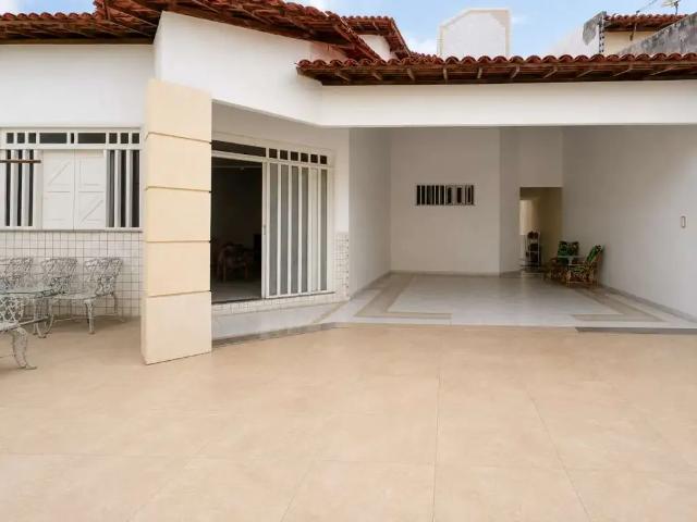 Casa / Sobrado para Venda em Aracaju/SE Coroa do Meio 3 Quartos