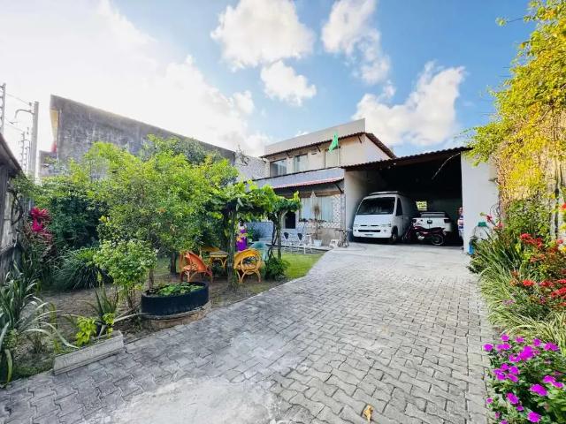 Casa / Sobrado para Venda em Aracaju/SE Capucho 4 Quartos