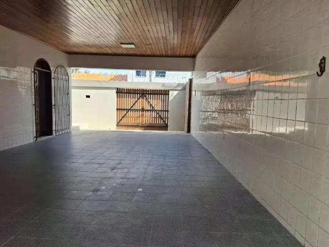 Casa / Sobrado para Venda em Aracaju/SE Atalaia 4 Quartos