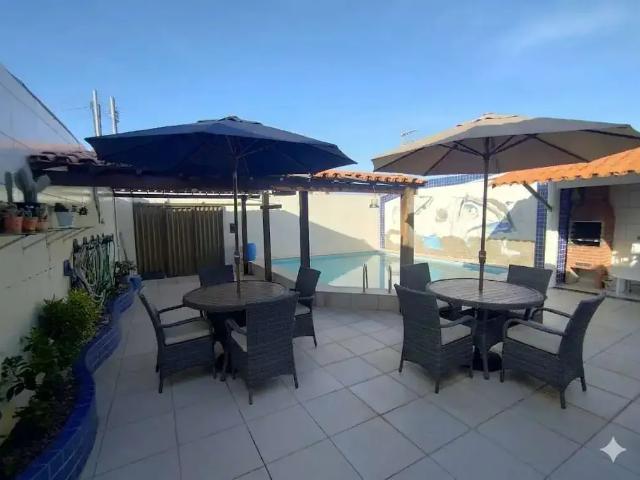 Casa / Sobrado para Venda em Aracaju/SE Atalaia 5 Quartos