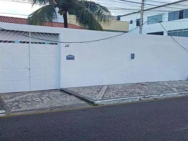 Casa / Sobrado para Venda em Aracaju/SE Atalaia 7 Quartos