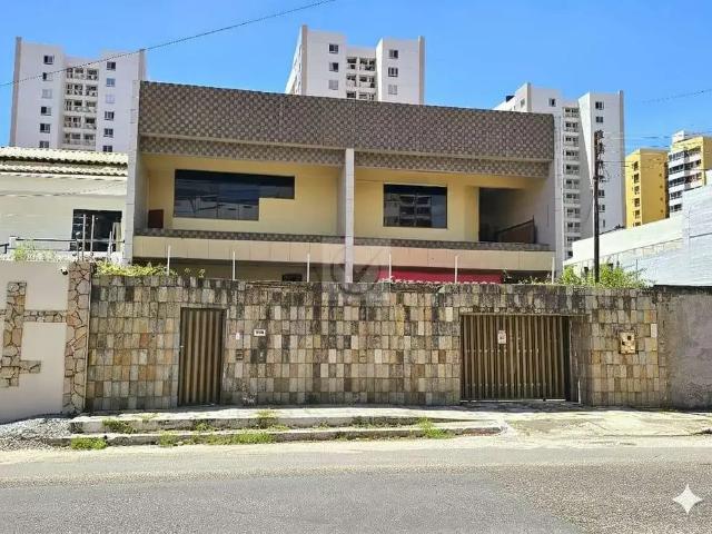 Casa / Sobrado para Venda em Aracaju/SE Atalaia 8 Quartos