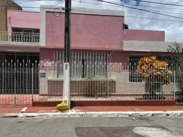Casa / Sobrado para Venda em Aracaju/SE Getúlio Vargas 3 Quartos