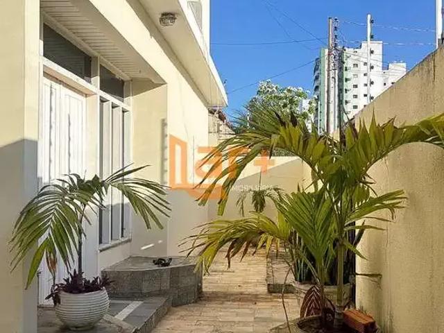Casa / Sobrado para Venda em Aracaju/SE Grageru 6 Quartos