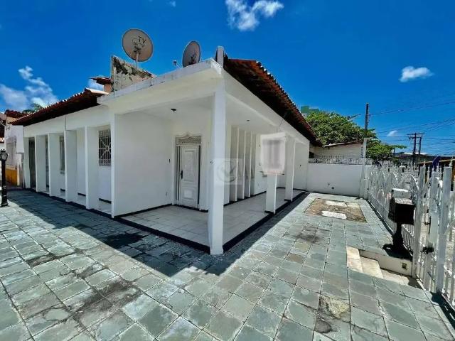 Casa / Sobrado para Venda em Aracaju/SE Grageru 3 Quartos