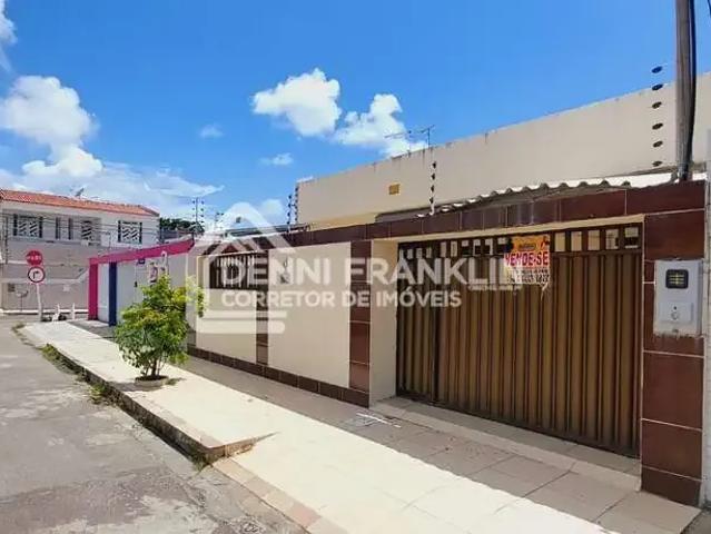 Casa / Sobrado para Venda em Aracaju/SE Grageru 3 Quartos