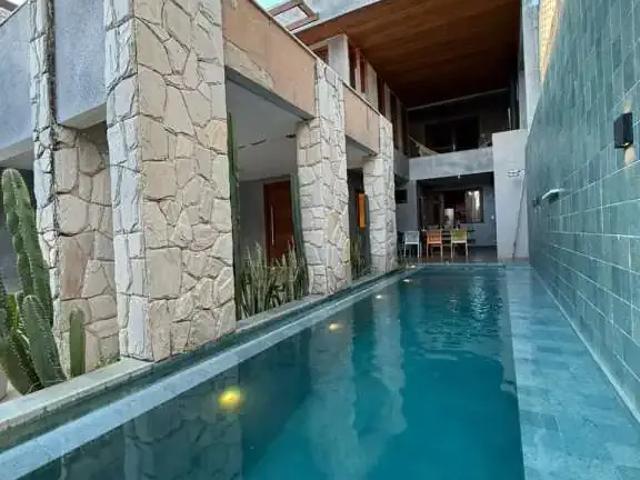 Casa / Sobrado para Venda em Aracaju/SE Farolândia 4 Quartos