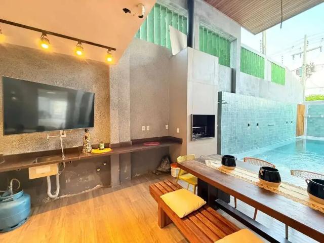 Casa / Sobrado para Venda em Aracaju/SE Farolândia 4 Quartos