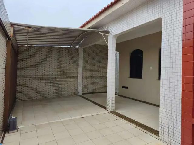 Casa / Sobrado para Venda em Aracaju/SE Farolândia 3 Quartos