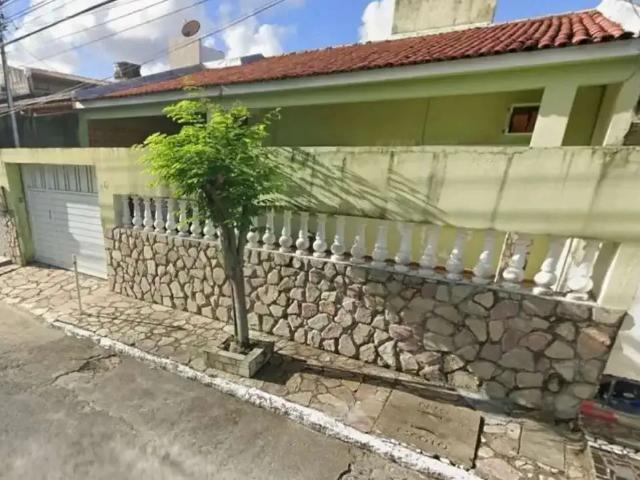 Casa / Sobrado para Venda em Aracaju/SE Luzia 3 Quartos