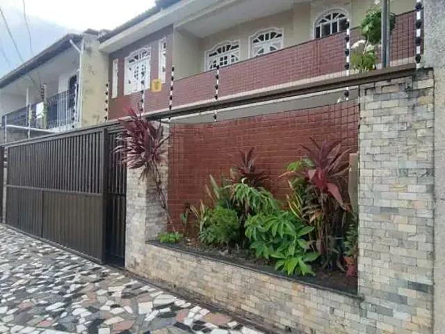 Casa / Sobrado para Venda em Aracaju/SE Luzia 4 Quartos