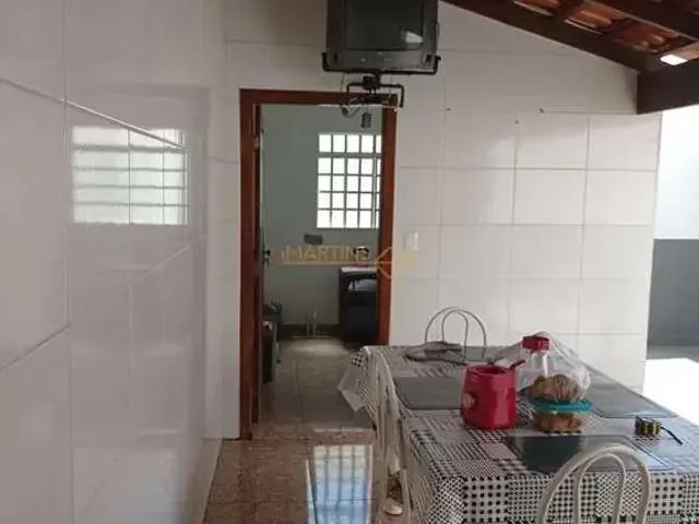 Casa / Sobrado para Venda em Araguari/MG Maria Eugênia 3 Quartos