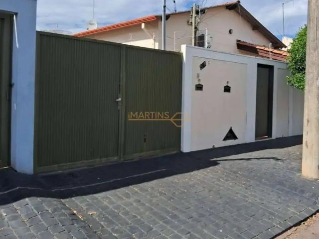 Casa / Sobrado para Venda em Araguari/MG Miranda 2 Quartos