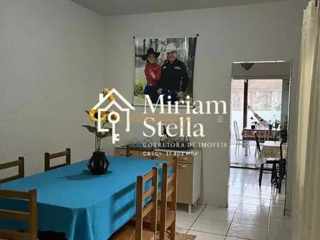 Casa / Sobrado para Venda em Araguari/MG Miranda 4 Quartos