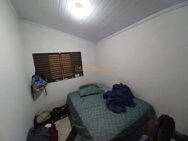 Casa / Sobrado para Venda em Araguari/MG Ouro Verde 2 Quartos
