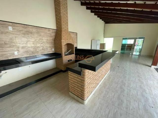 Casa / Sobrado para Venda em Araguari/MG Aeroporto 3 Quartos