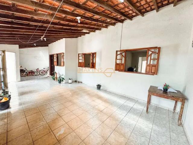 Casa / Sobrado para Venda em Araguari/MG Aeroporto 3 Quartos