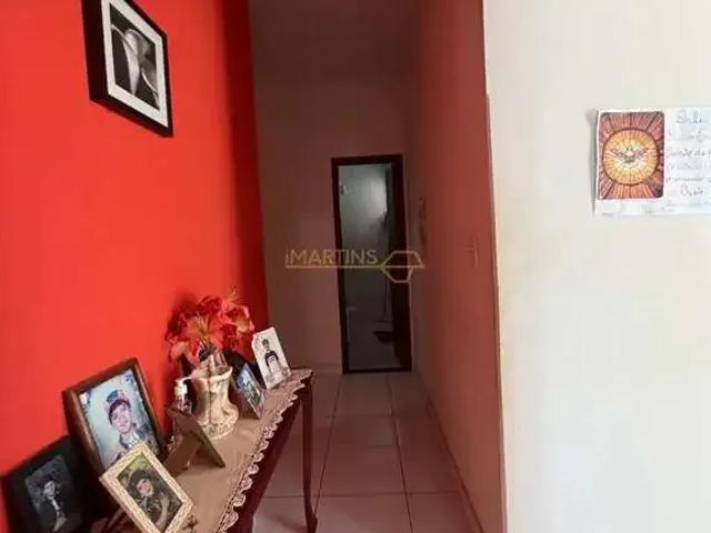 Casa / Sobrado para Venda em Araguari/MG Amorim 2 Quartos