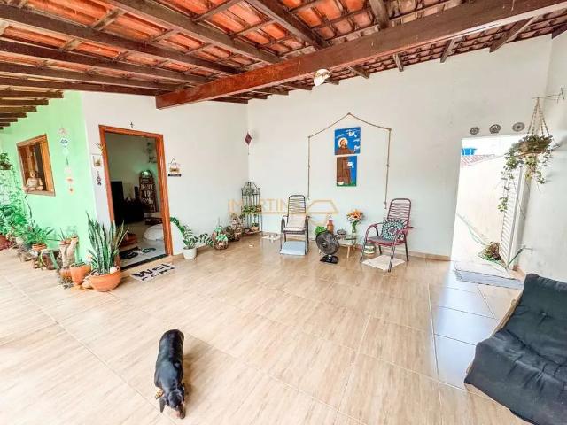 Casa / Sobrado para Venda em Araguari/MG Amorim 3 Quartos
