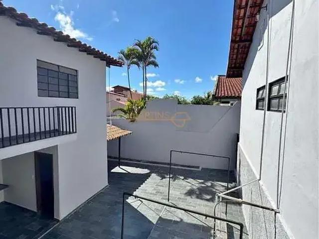 Casa / Sobrado para Venda em Araguari/MG Bosque 4 Quartos