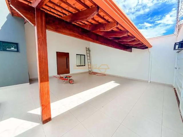 Casa / Sobrado para Venda em Araguari/MG Bosque 3 Quartos