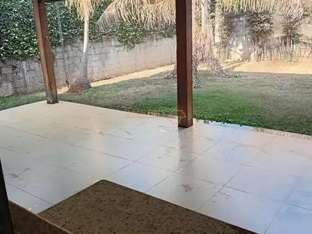 Casa / Sobrado para Venda em Araguari/MG Bosque 3 Quartos