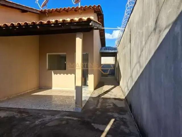 Casa / Sobrado para Venda em Araguari/MG Brasília 2 Quartos
