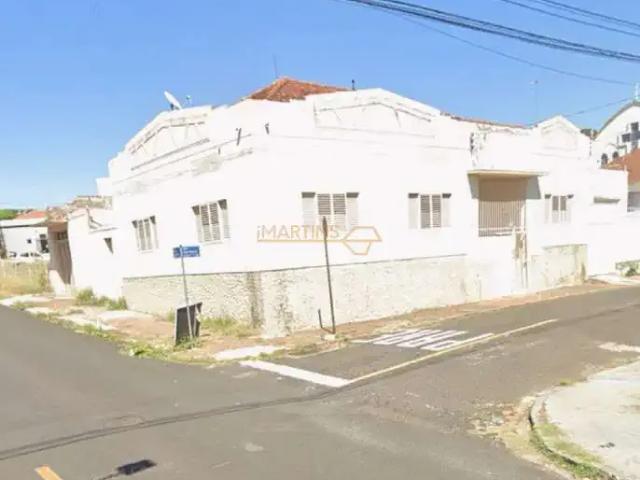 Casa / Sobrado para Venda em Araguari/MG Centro