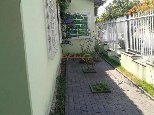 Casa / Sobrado para Venda em Araguari/MG Centro 3 Quartos