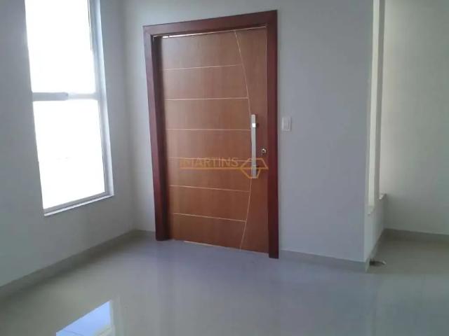 Casa / Sobrado para Venda em Araguari/MG Centro 3 Quartos