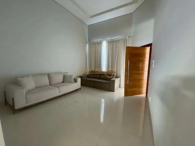 Casa / Sobrado para Venda em Araguari/MG Conjunto Ouro Verde 3 Quartos