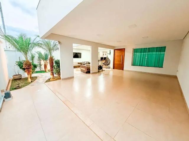 Casa / Sobrado para Venda em Araguari/MG Conjunto Ouro Verde 3 Quartos