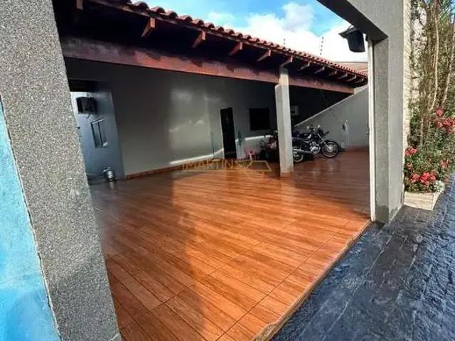 Casa / Sobrado para Venda em Araguari/MG Conjunto Ouro Verde 2 Quartos