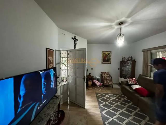Casa / Sobrado para Venda em Araguari/MG Goiás 3 Quartos