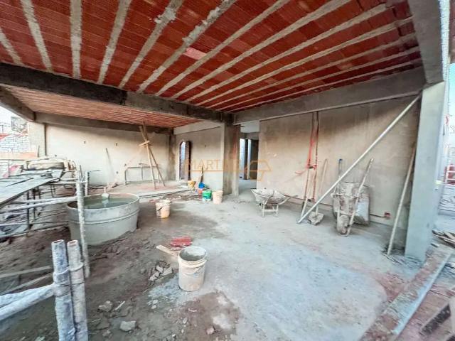 Casa / Sobrado para Venda em Araguari/MG Industrial 3 Quartos
