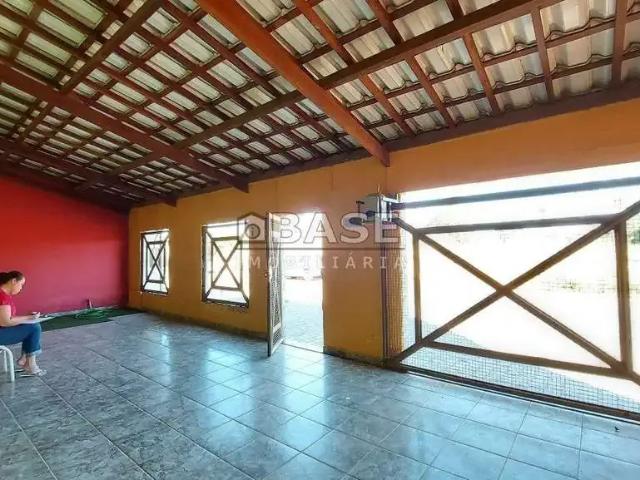 Casa / Sobrado para Venda em Araguari/MG Jóquei Clube 4 Quartos