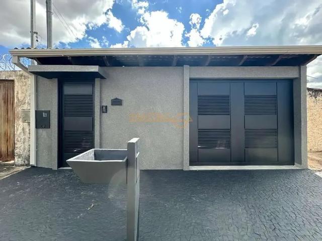 Casa / Sobrado para Venda em Araguari/MG Jóquei Clube 2 Quartos